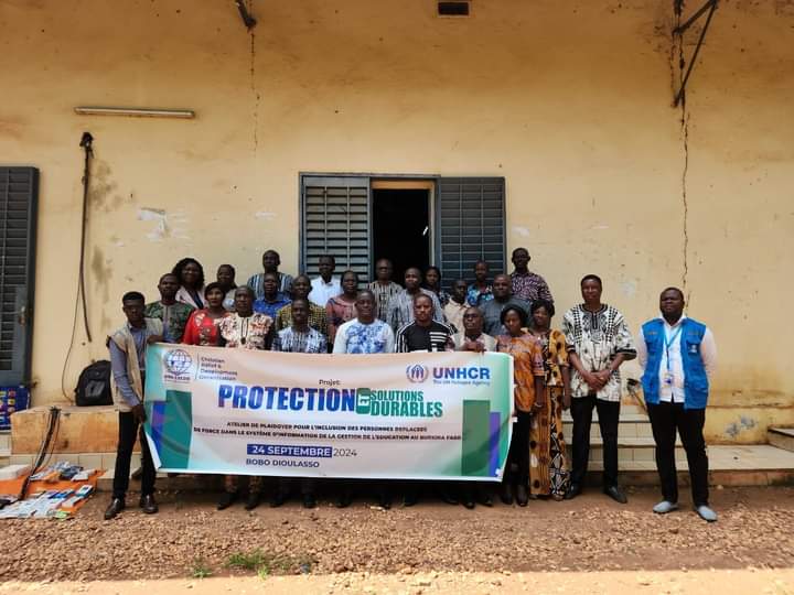 Inclusion des personnes déplacées de force dans le système éducatif ...